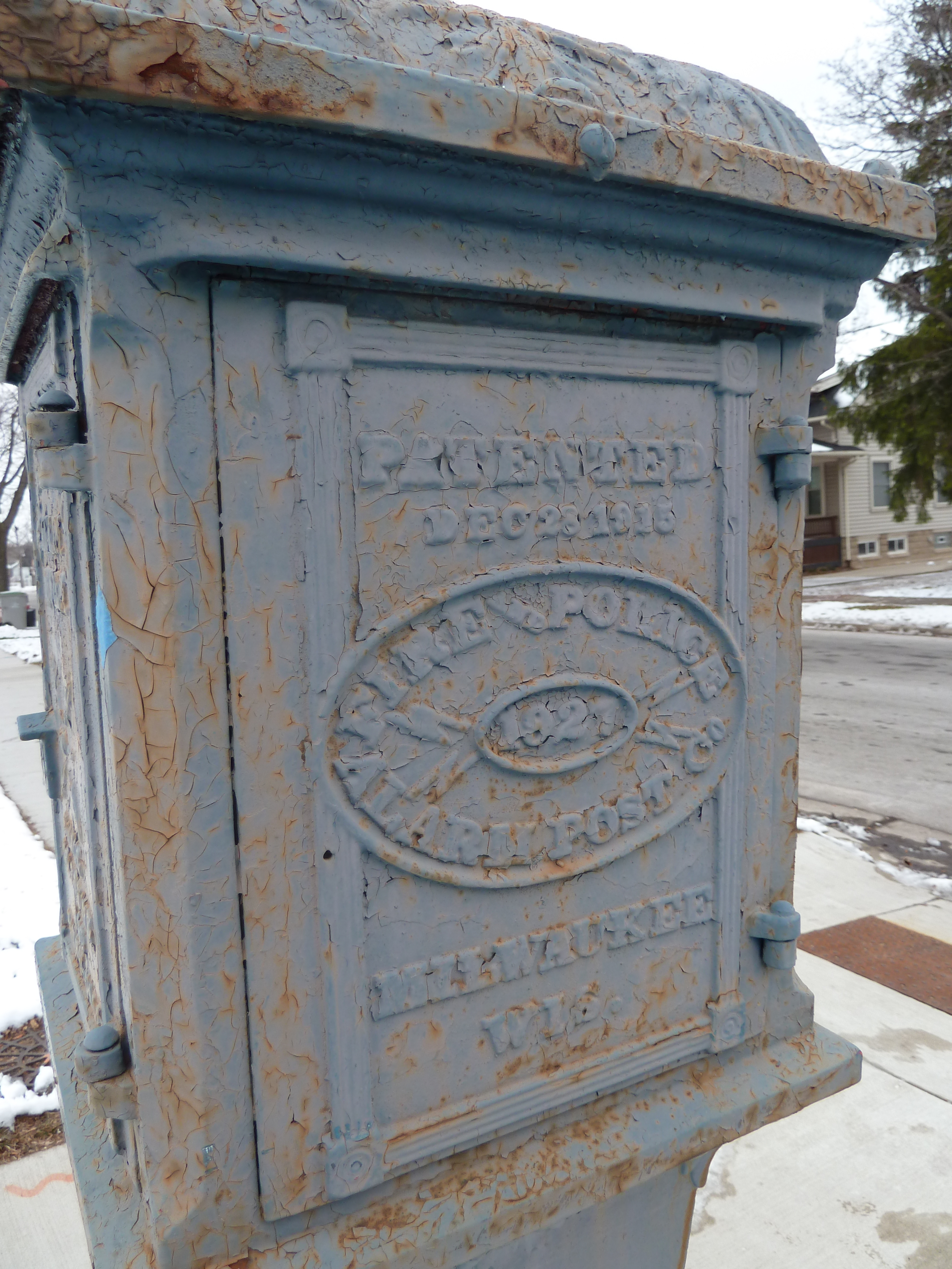 Milwaukee’s Fire & Police Call Boxes – The Weekend Historian