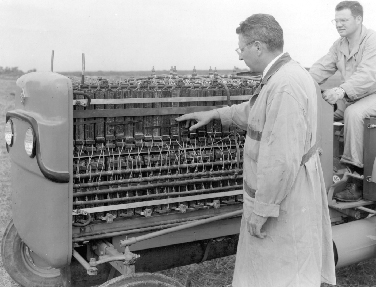 Allis-Chalmers Fuel Cell Tractor – The Weekend Historian